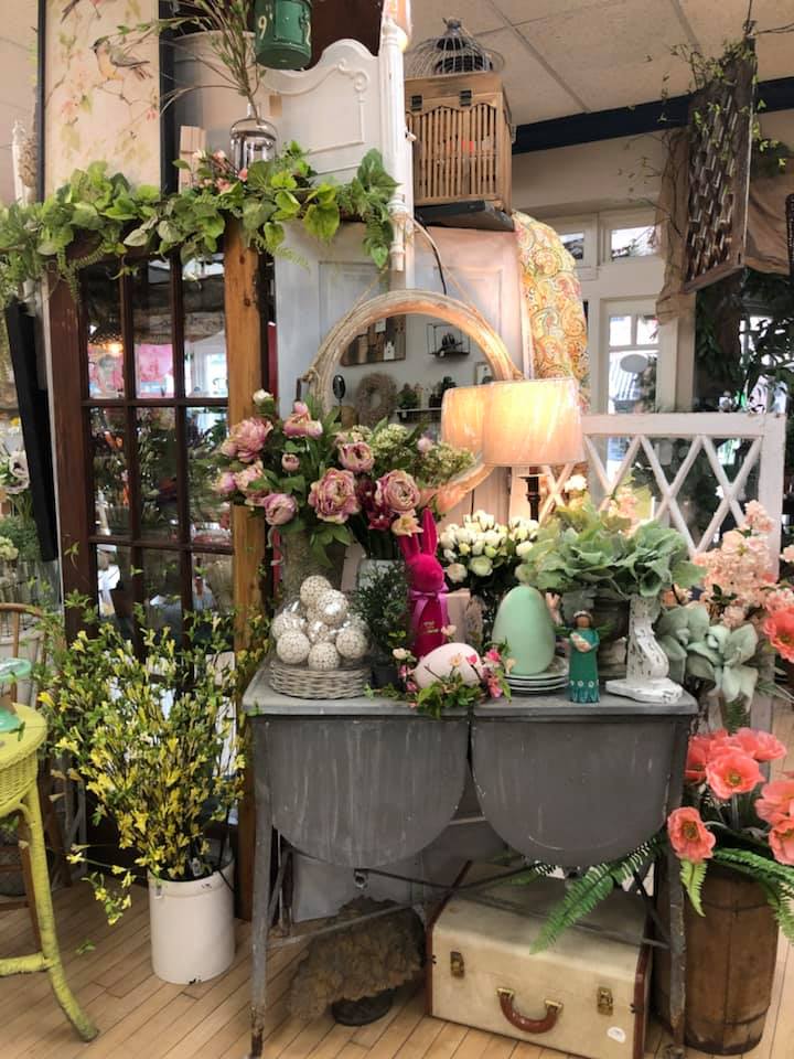 Meadows Home Decor & Gifts - Princeton, IL